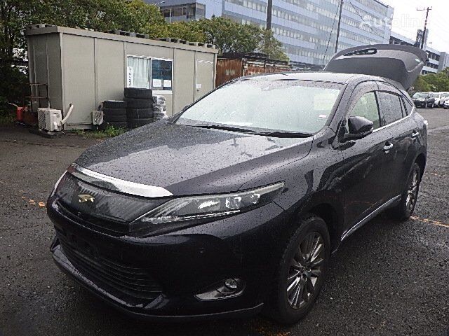 Toyota HARRIER krosover