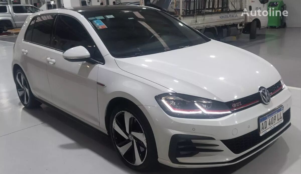 Volkswagen Golf hečbek