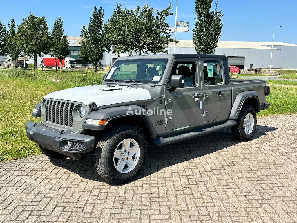 Jeep GLADIATOR PICK-UP 4x4 3.6L 24V VVT - 17 UNITS -T1 CUSTOM GOODS pikap