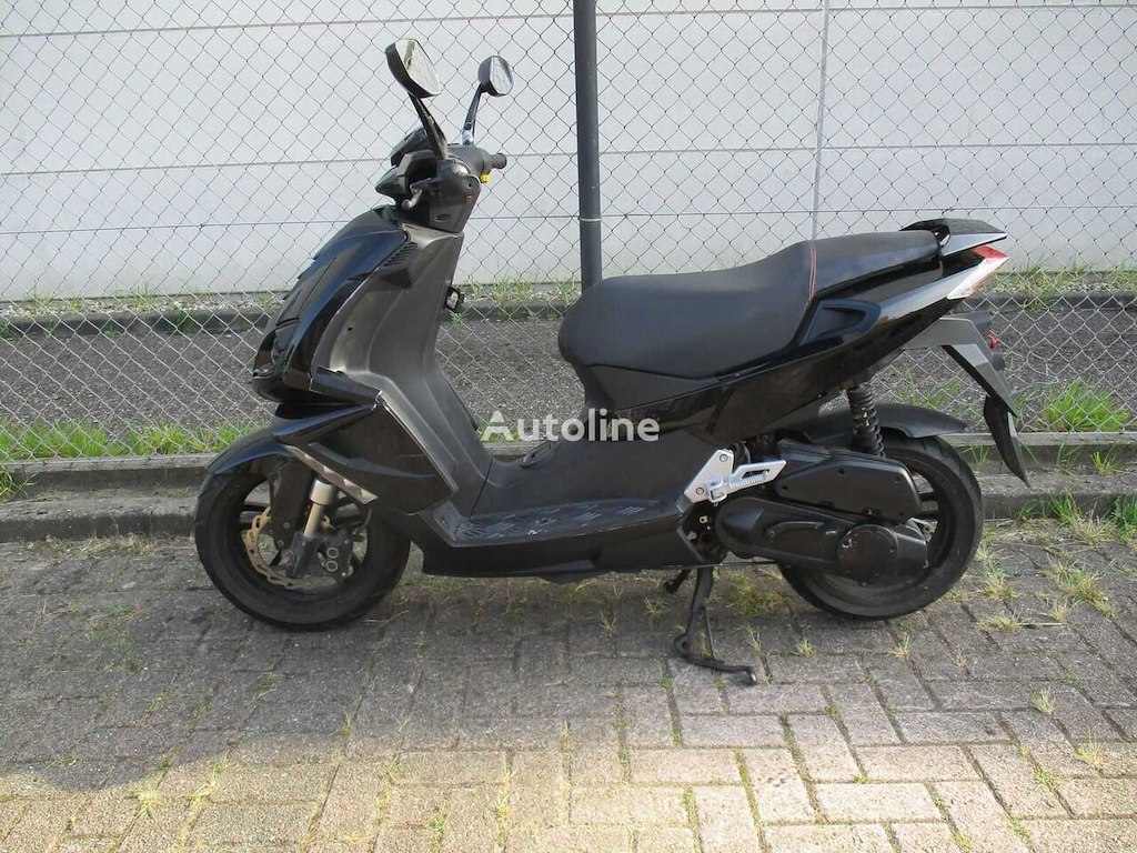 Prodaje se Peugeot Bromscooter skuter na aukciji