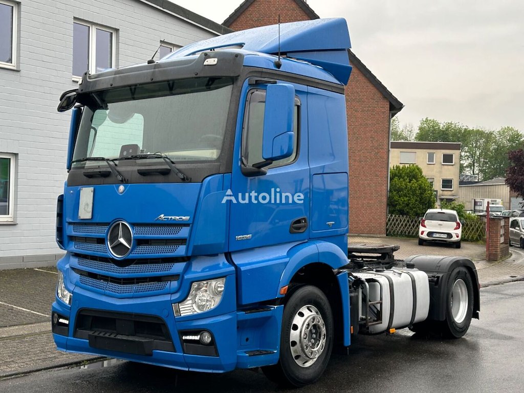 Mercedes-Benz 1835 ACTROS tegljač