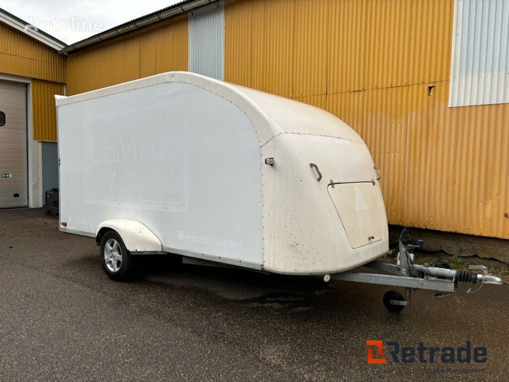 Prodaje se Täckt släp -2003 / Covered trailer tegljač na aukciji