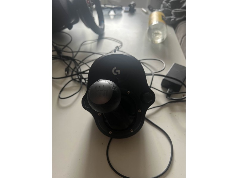 Logitech G29 Volan + Menjac