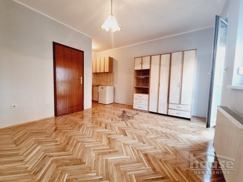 Stan NOVI SAD, NOVA DETELINARA, kv: 24, € 75000, ID: 1062305
