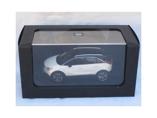 1:43 i scale opel crossland X