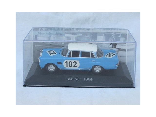 1:43 IXO/altaya mercedes 300 SE