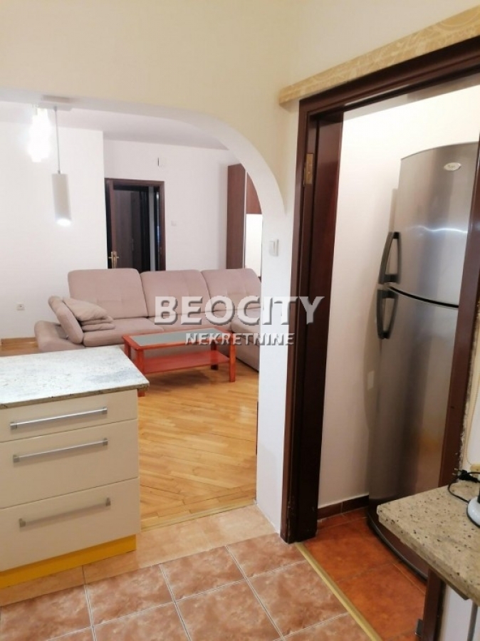 Novi Sad, Nova Detelinara, Trg majke Jevrosime, 3. 0, 70m2, 500EUR