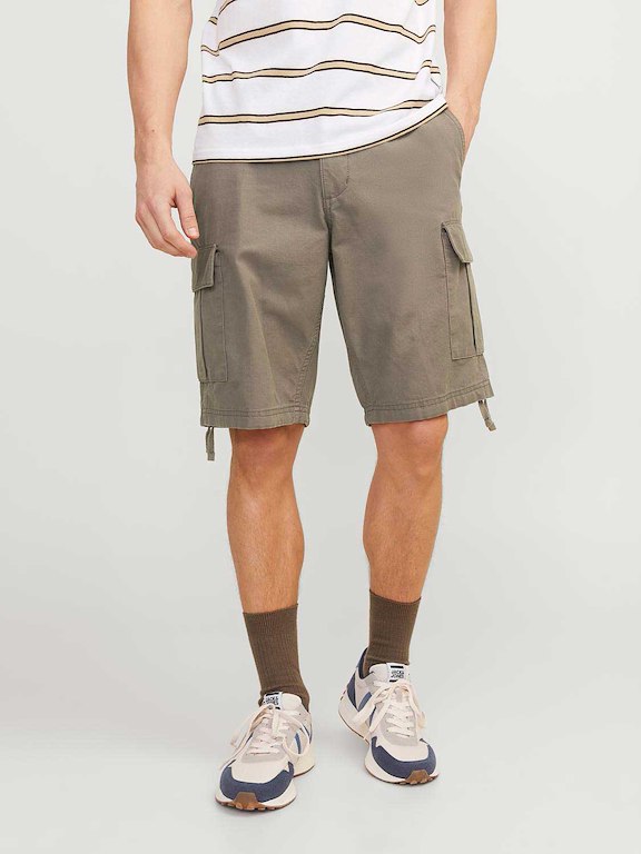 JACK & JONES JPSTCOLE BARKLEY JJCARGO SHORTS SN
4765 RSD 3335 RSD