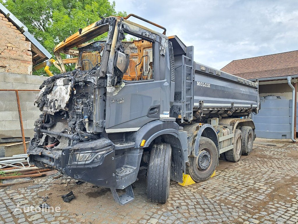 Prodaje se IVECO X-WAY 480 8X4 kiper na aukciji