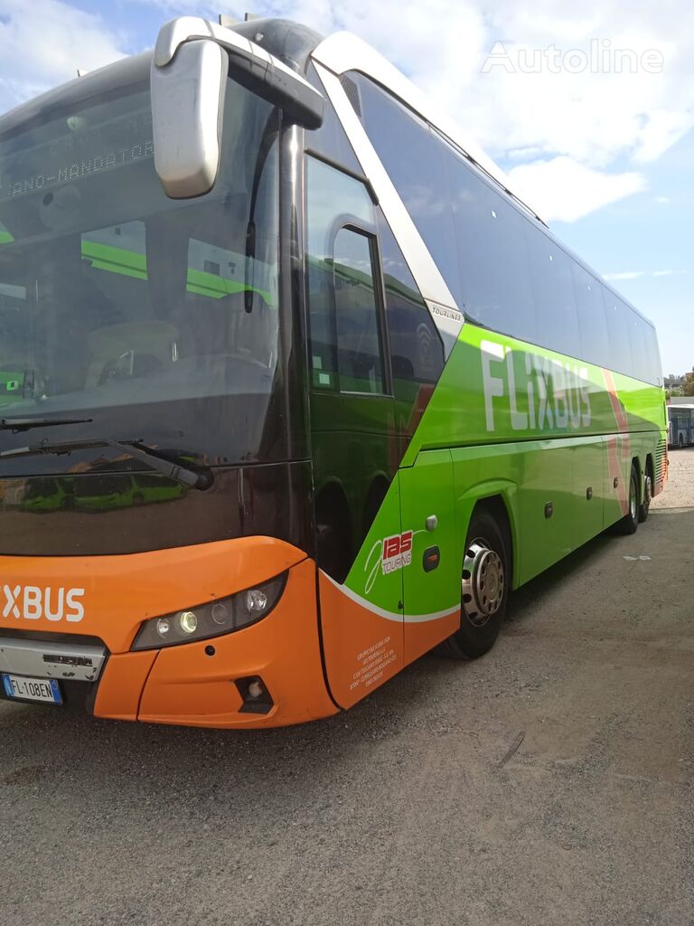 Neoplan tourliner turistički autobus