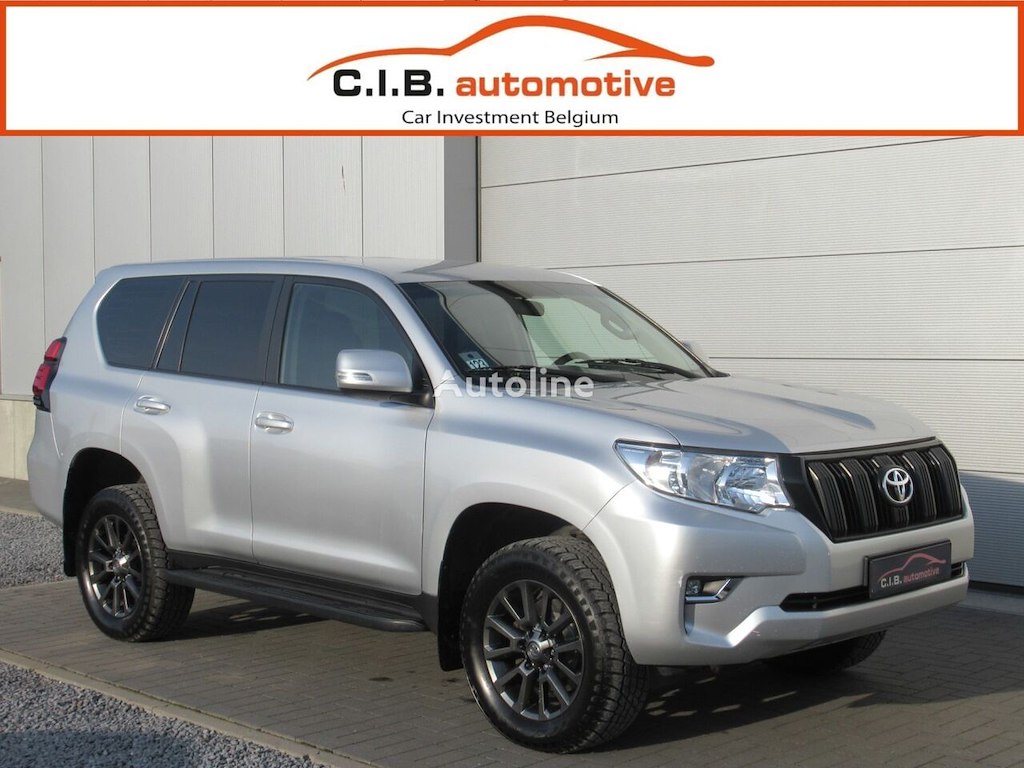 Toyota Land Cruiser 2.8 D-4D Active / 5 Doors / Leather / Towbar terenac