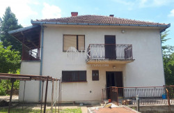 Voždovac, Ripanj, kuća, 180m2 ID#3678