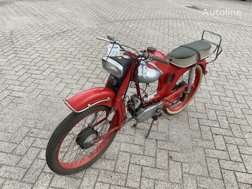 Prodaje se Viktoria SM51AVANTIK moped na aukciji