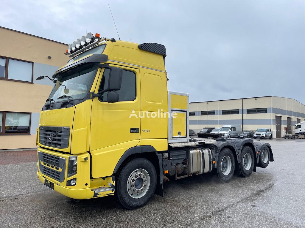 Volvo FH16.700 8x4*2 + VEB + HYDRAULICS + LIFTING & STEERING AXLE tegljač