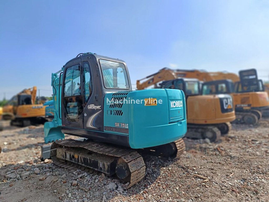 Kobelco SK75 bager guseničar