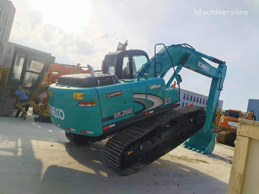 Kobelco SK200 bager guseničar