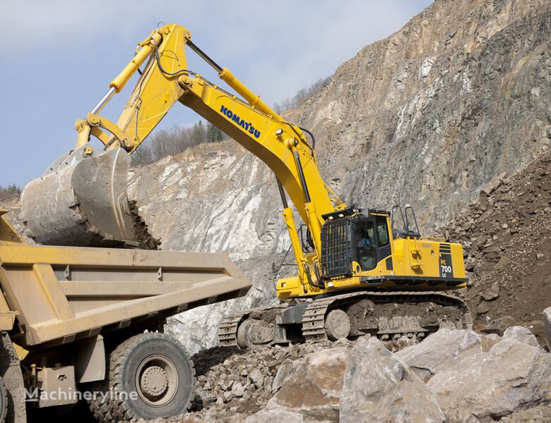 Komatsu PC700 bager guseničar