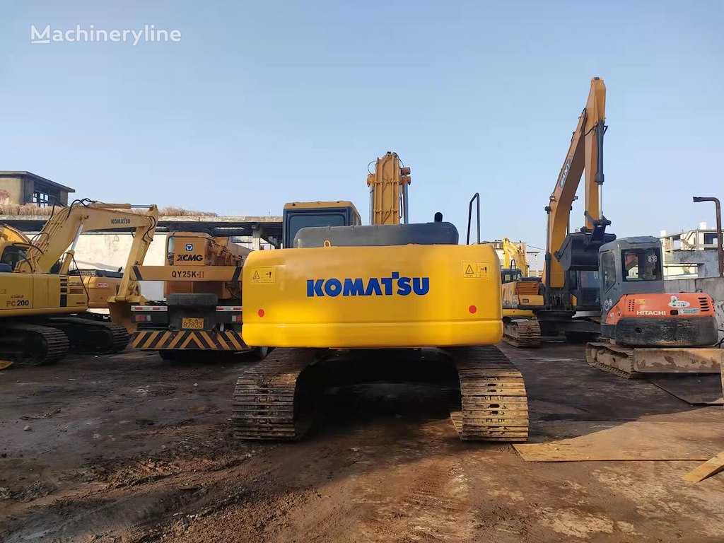 Komatsu PC200-7 bager guseničar