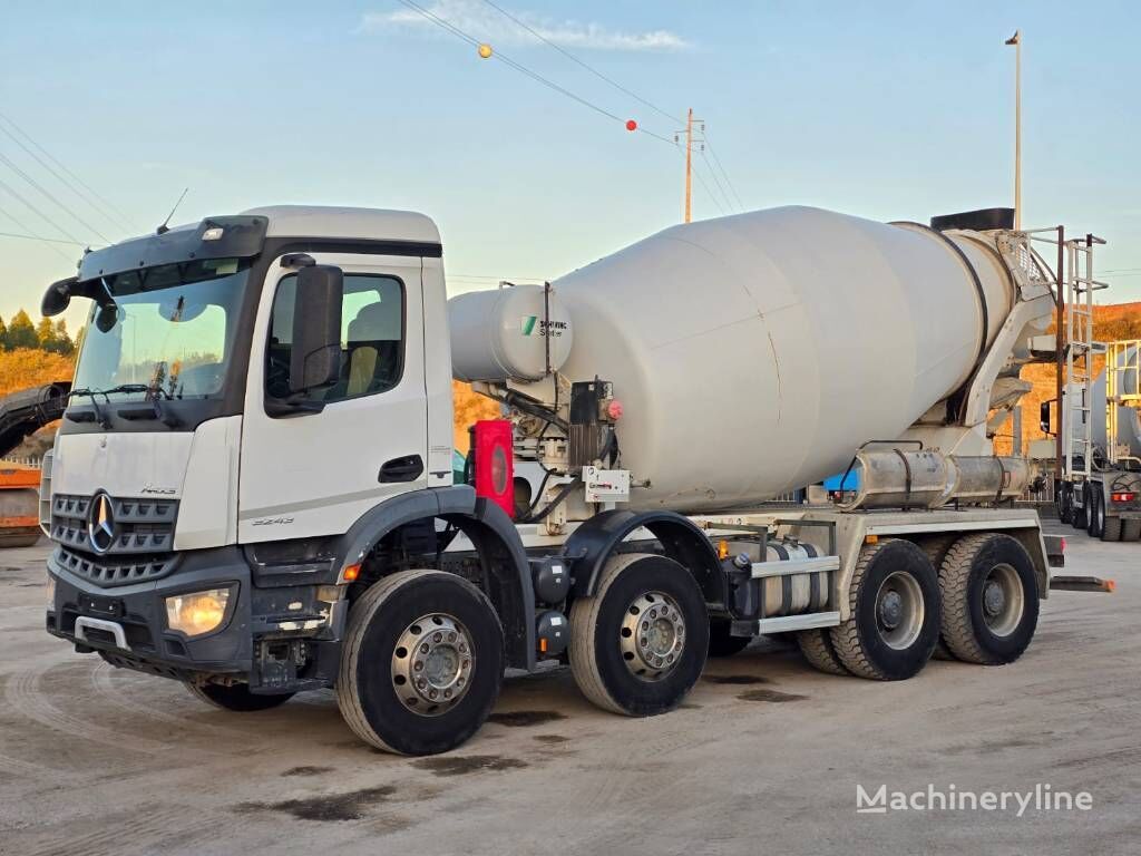 Mercedes-Benz Arocs 3243 kamion s mešalicom za beton