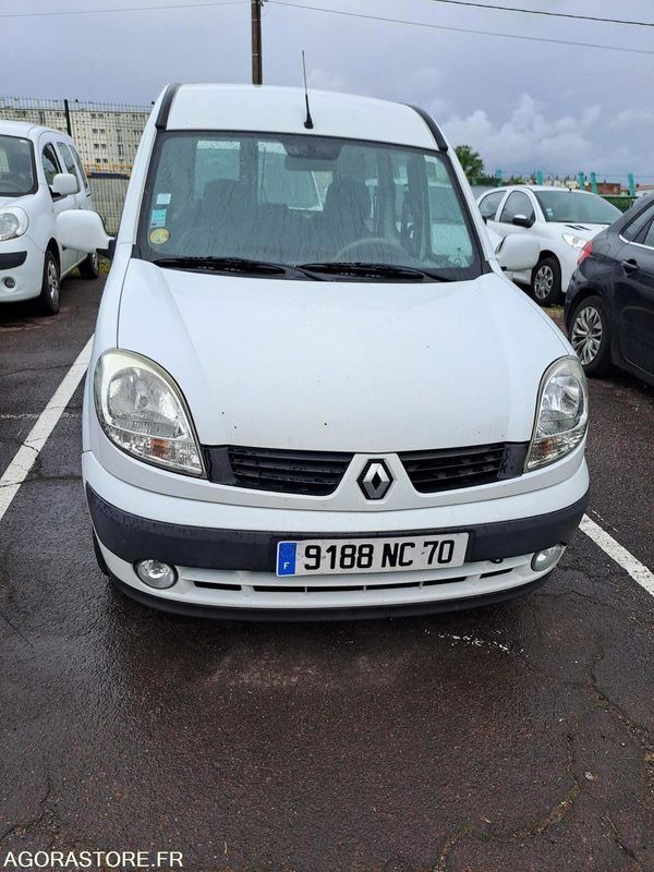 Prodaje se Renault KANGOO laki furgon na aukciji