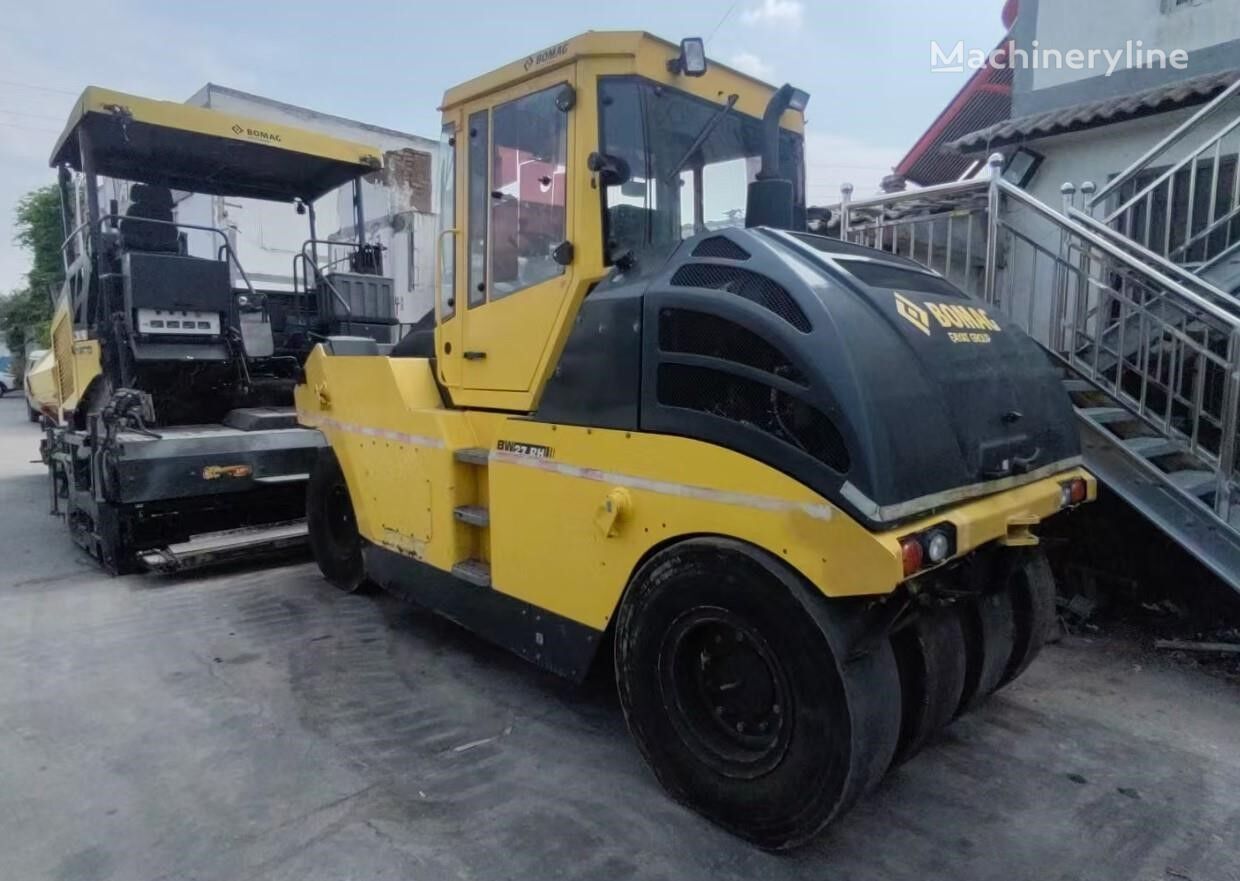 BOMAG BW27RH pneumatski valjak