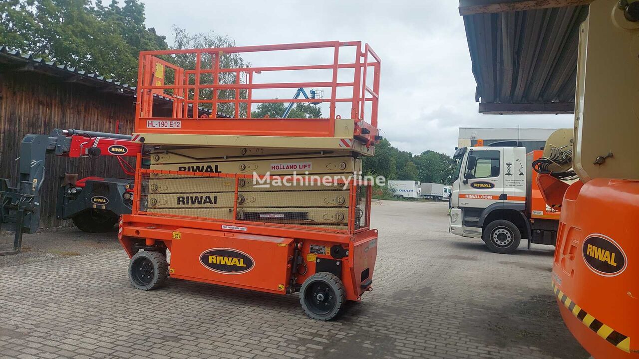 Holland Lift HL-190E12 makazasta platforma