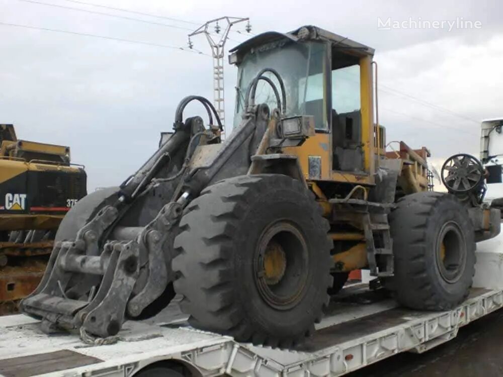 Volvo L120B prednji utovarivač po rezervnim delovima