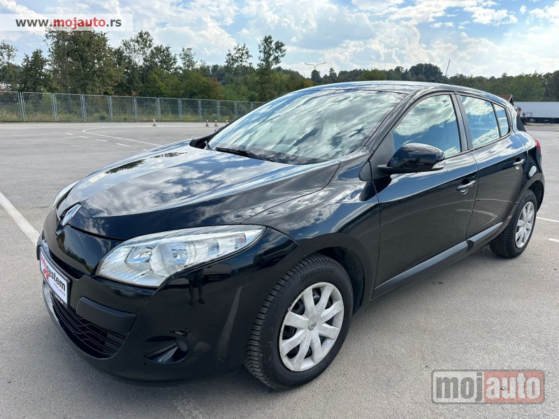 Renault Megane 1.5 DCI KREDITI NA LICU MESTA