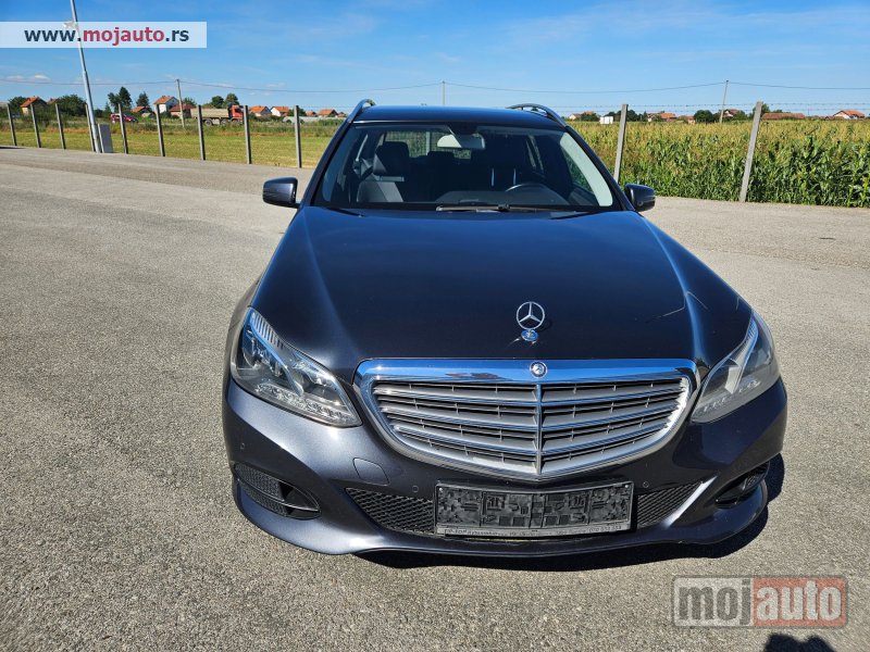 Mercedes E 200 Na ime kupca