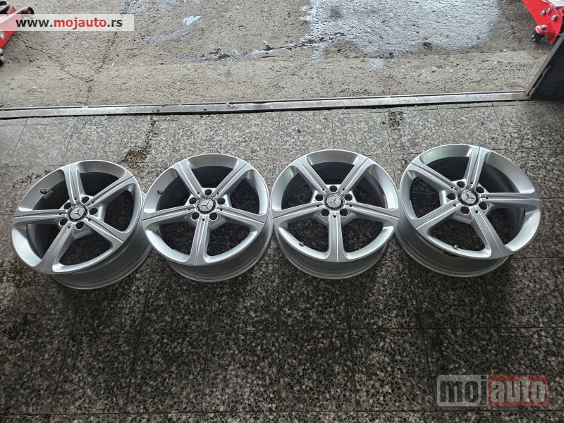 AluFelne 17Coli 5x112 Mercedes Kao nove Originalne