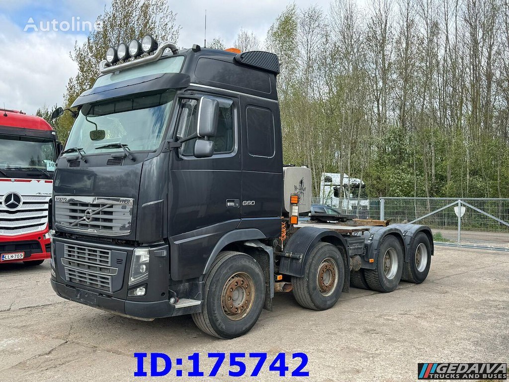 Volvo FH16 660HP 8x4 kamion šasija