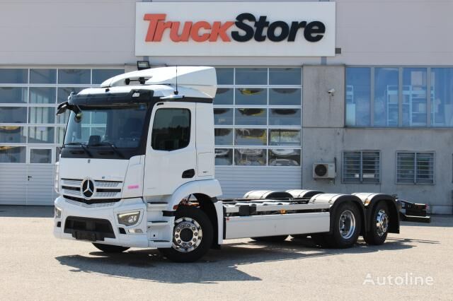 Mercedes-Benz Trucks eActros 300 L ENIN FÄHIG! 6x2 kamion šasija (13150G4020)