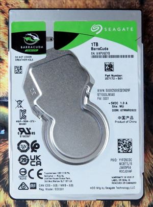 Nov SEAGATE 1TB 2.5" Sata3 128MB 7mm ST1000LM048