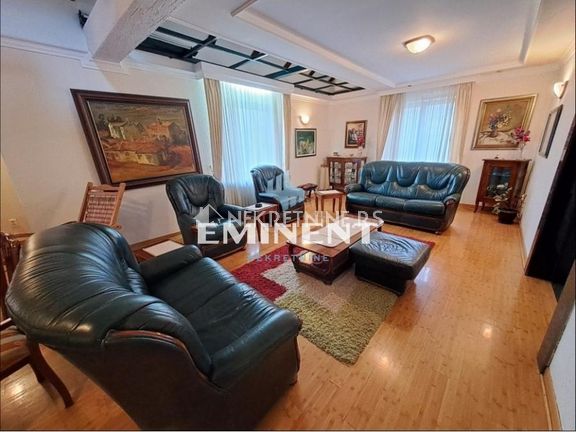 Palilula, TC Zira, Milana Tankosića, 6.0, 250m2, 1400 EUR