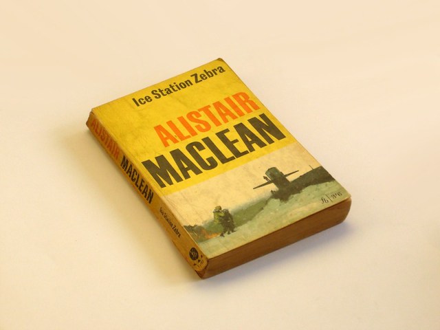 Alistair MacLean - Ice Station Zebra