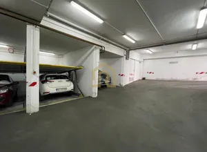 Izdavanje Garaža - Beograd, Vračar: Hram Svetog Save - Neimar - Čubura