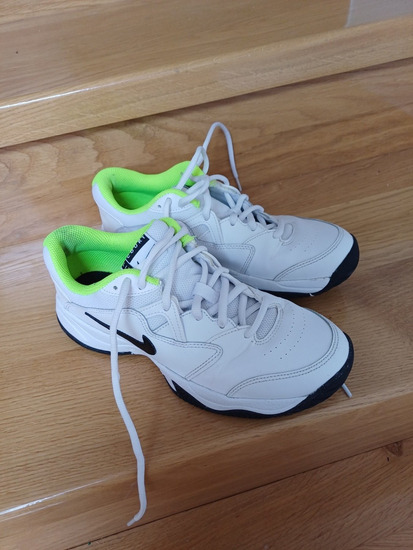 Nove Nike Court Lite 2 patike