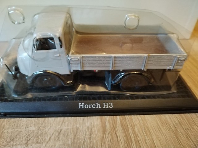 Horch H3 1/43