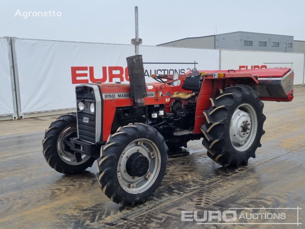 Prodaje se Massey Ferguson MF250 traktor točkaš na aukciji