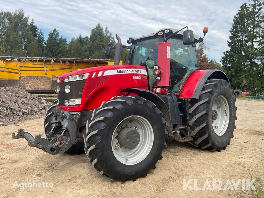 Prodaje se Massey Ferguson 8690 traktor točkaš na aukciji