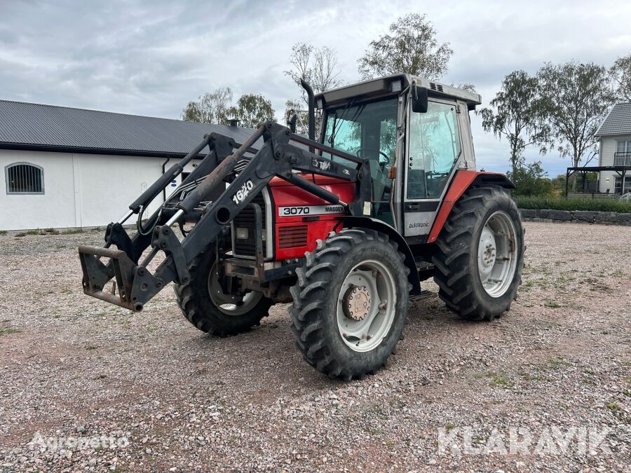 Prodaje se Massey Ferguson 3070 traktor točkaš na aukciji