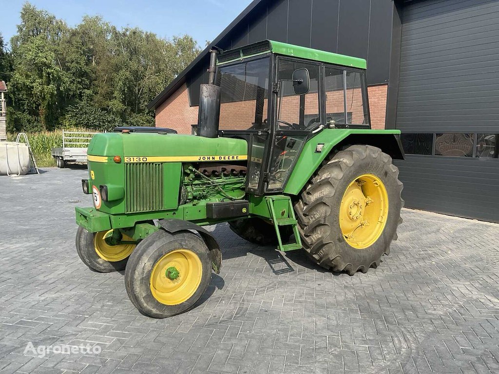 Prodaje se John Deere 3130 traktor točkaš na aukciji