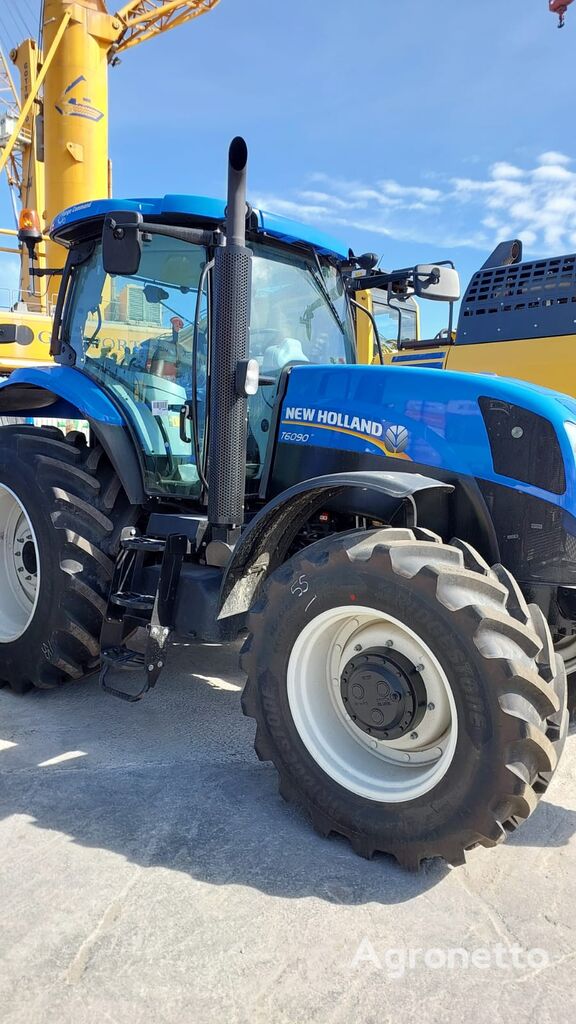 Novi New Holland T6090 traktor točkaš