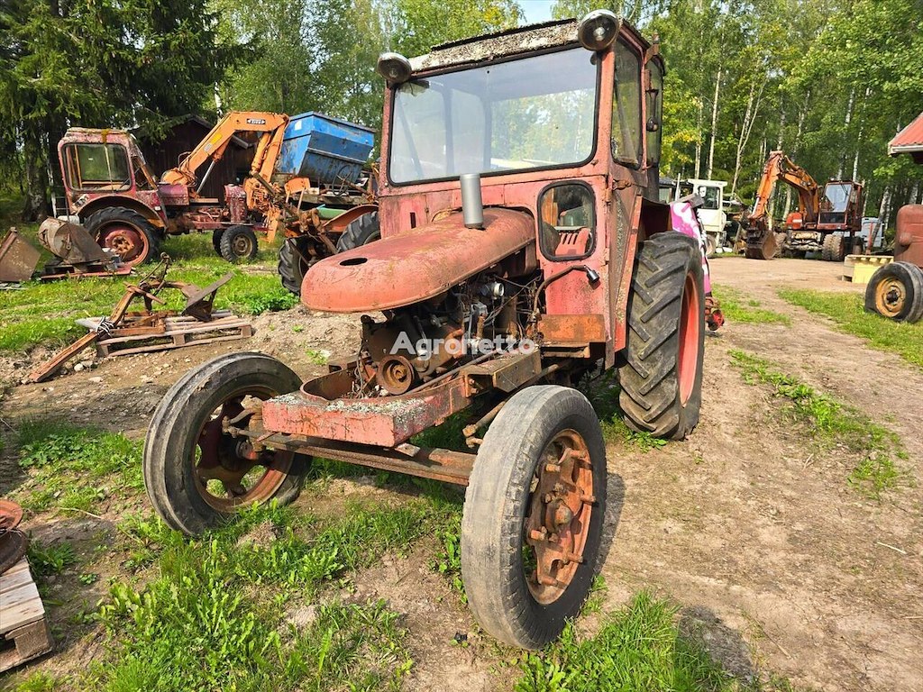 Prodaje se David Brown 1955 traktor točkaš na aukciji