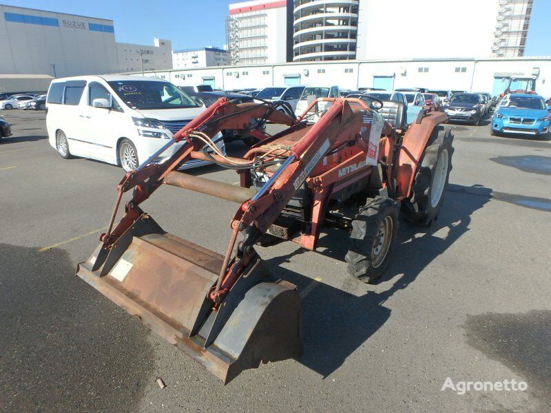 Mitsubishi TRACTOR(Mitsubishi) mototraktor