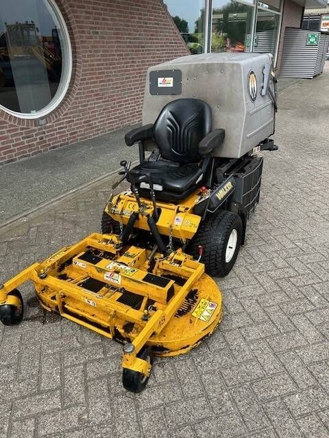 Walker D21D GHSH hooglosser traktor kosilica