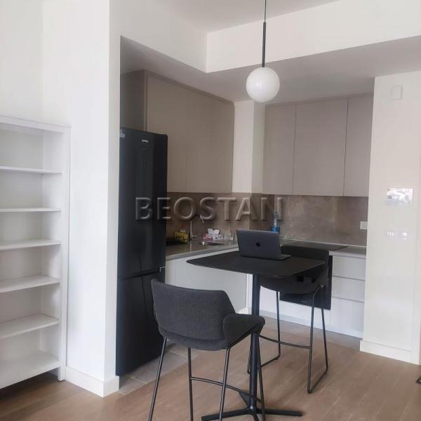 Bulevar Vudroa Vilsona, Dvosoban stan za izdavanje, 55m2, 1.300€