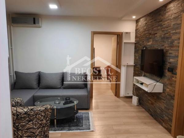 22. oktobra, Dvoiposoban stan za izdavanje, 58m2, 600€