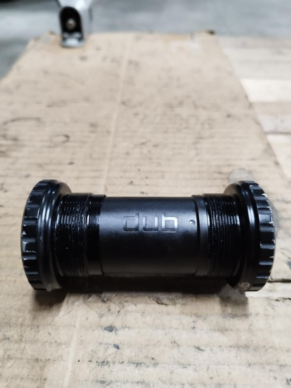 SRAM Bottom Bracket DUB | BSA 68 mm | 73 mm