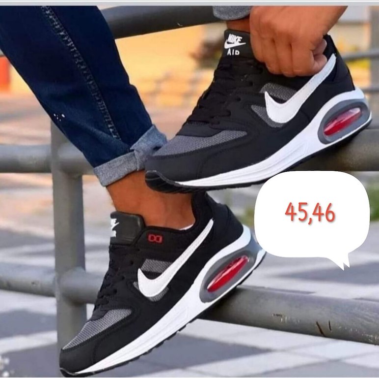 Nike AIR Max predobar muski model. Dostupni br 45 i 46 Novo Info u